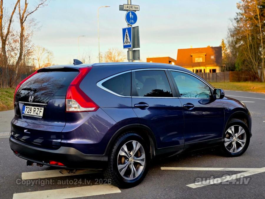 Zils Honda CR-V 2014 Tallina, ar dzinēja tilpumu 2.20 L un nobraukumu 249 tūkst. km par 8990 €, foto 7 vietnē AUTOMOTO.COM.LV