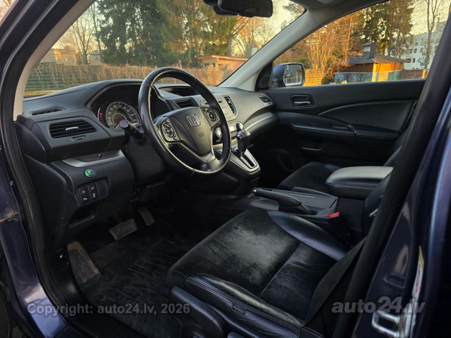 Zils Honda CR-V 2014 Tallina, ar dzinēja tilpumu 2.20 L un nobraukumu 249 tūkst. km par 8990 €, foto 8 vietnē AUTOMOTO.COM.LV