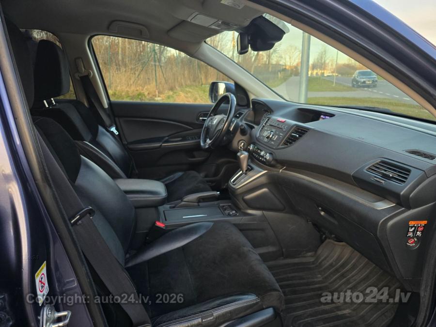 Zils Honda CR-V 2014 Tallina, ar dzinēja tilpumu 2.20 L un nobraukumu 249 tūkst. km par 8990 €, foto 10 vietnē AUTOMOTO.COM.LV