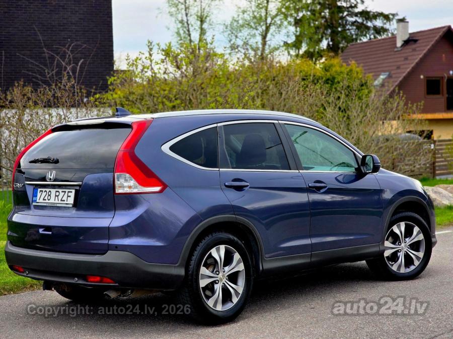 Zils Honda CR-V 2014 Tallina, ar dzinēja tilpumu 2.20 L un nobraukumu 249 tūkst. km par 8490 €, foto 5 vietnē AUTOMOTO.COM.LV