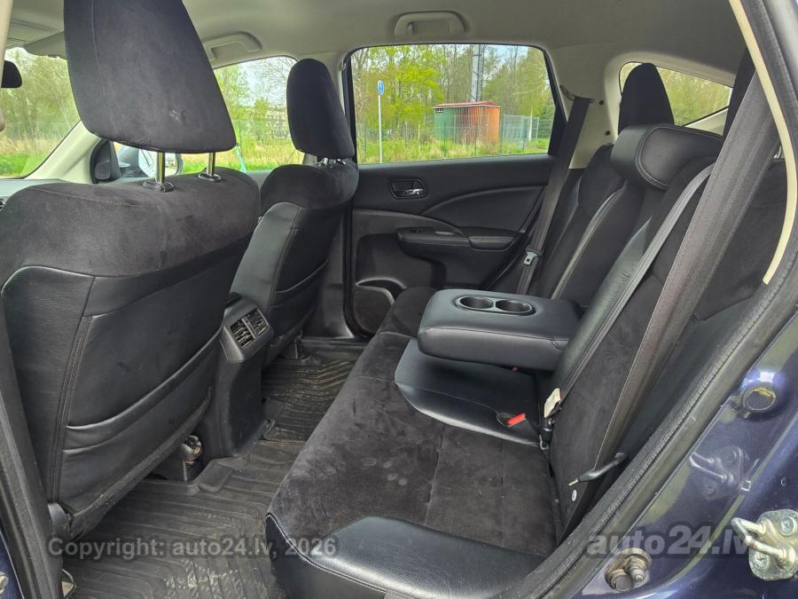 Zils Honda CR-V 2014 Tallina, ar dzinēja tilpumu 2.20 L un nobraukumu 249 tūkst. km par 8490 €, foto 10 vietnē AUTOMOTO.COM.LV