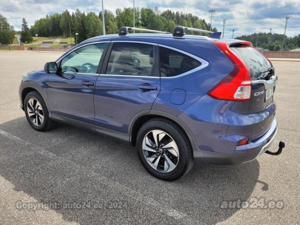 Zils Honda CR-V 2016 Tallina, ar dzinēja tilpumu 2.00 L un nobraukumu 187 tūkst. km par 13800 €, foto 5 vietnē AUTOMOTO.COM.LV