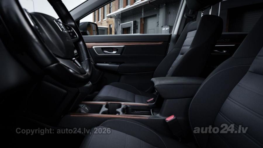 Blue Honda CR-V 2019 in Tallinn, with an engine capacity of 2.00 L and mileage of 66 thousand km for 22800 €, photo 19 on AUTOMOTO.COM.LV