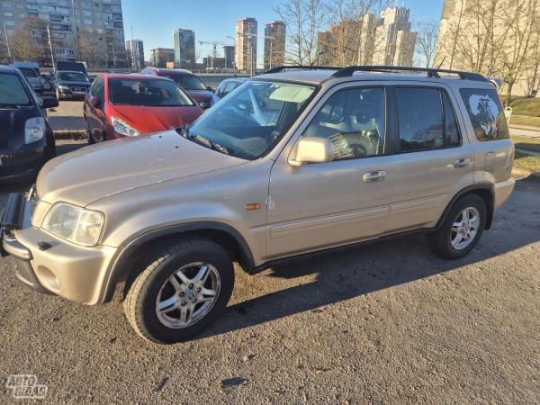 Brūns Honda CR-V 2001 Viļņa, ar dzinēja tilpumu 2.00 L un nobraukumu 240 tūkst. km par 1600 €, foto 3 vietnē AUTOMOTO.COM.LV