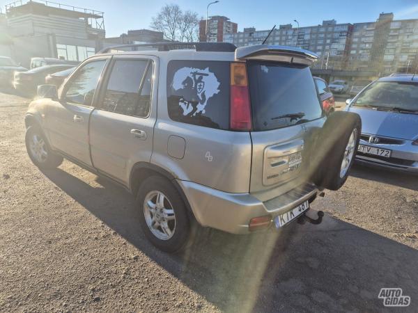Brūns Honda CR-V 2001 Viļņa, ar dzinēja tilpumu 2.00 L un nobraukumu 240 tūkst. km par 1600 €, foto 5 vietnē AUTOMOTO.COM.LV