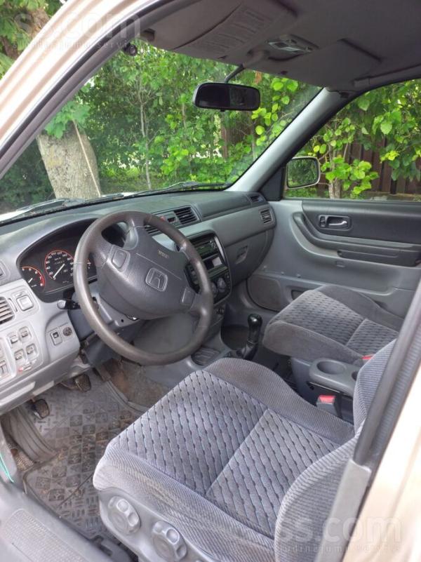 Коричневый Хонда СРВ 2001 в Рига, объемом двигателя 2.00 л и пробегом 270 тыс. км за 1700 €, фото 4 на AUTOMOTO.COM.LV