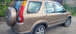 Brūns Honda CR-V 2002 Tukums, ar dzinēja tilpumu 2.00 L un nobraukumu 325 tūkst. km par 1500 €, foto 4 vietnē AUTOMOTO.COM.LV