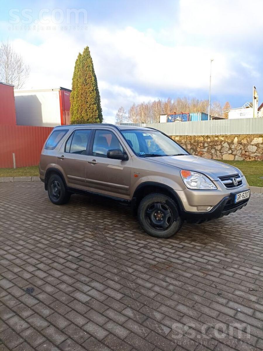 Brown Honda CR-V 2004 in Gulbene, with an engine capacity of 2.00 L and mileage of 256 thousand km for 1450 €, photo 1 on AUTOMOTO.COM.LV