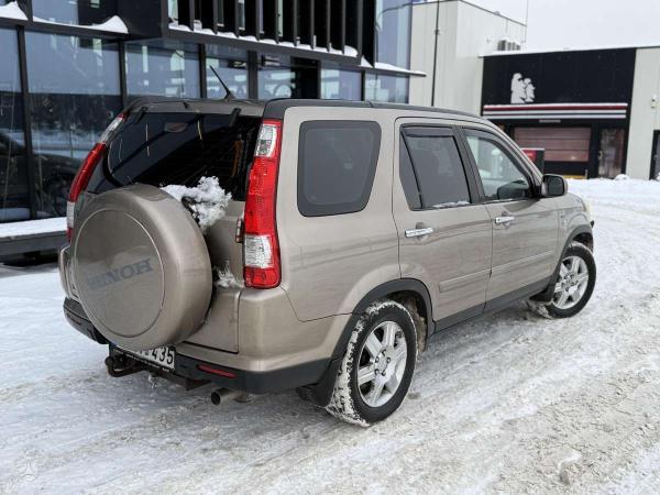 Brūns Honda CR-V 2005 Viļņa, ar dzinēja tilpumu 2.00 L un nobraukumu 472 tūkst. km par 3300 €, foto 3 vietnē AUTOMOTO.COM.LV