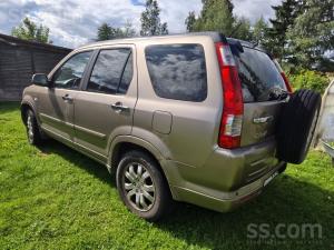 Brown Honda CR-V 2006 in Valmiera, with an engine capacity of 2.00 L and mileage of 340 thousand km for 650 €, photo  on AUTOMOTO.COM.LV