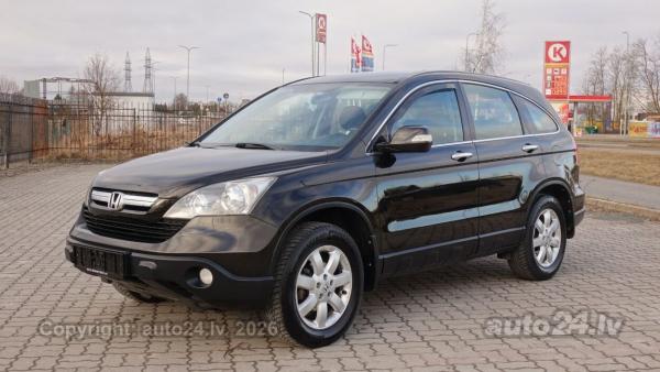Brown Honda CR-V 2008 in Tartu, with an engine capacity of 2.20 L and mileage of 250 thousand km for 6990 €, photo 1 on AUTOMOTO.COM.LV