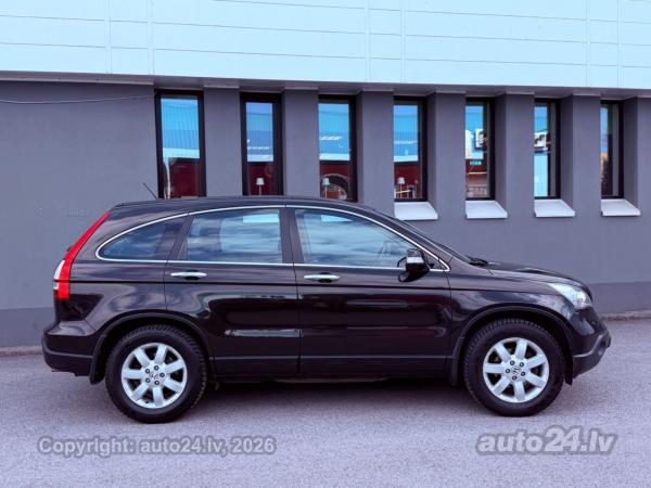 Brown Honda CR-V 2008 in Tallinn, with an engine capacity of 2.00 L and mileage of 115 thousand km for 5999 €, photo 5 on AUTOMOTO.COM.LV