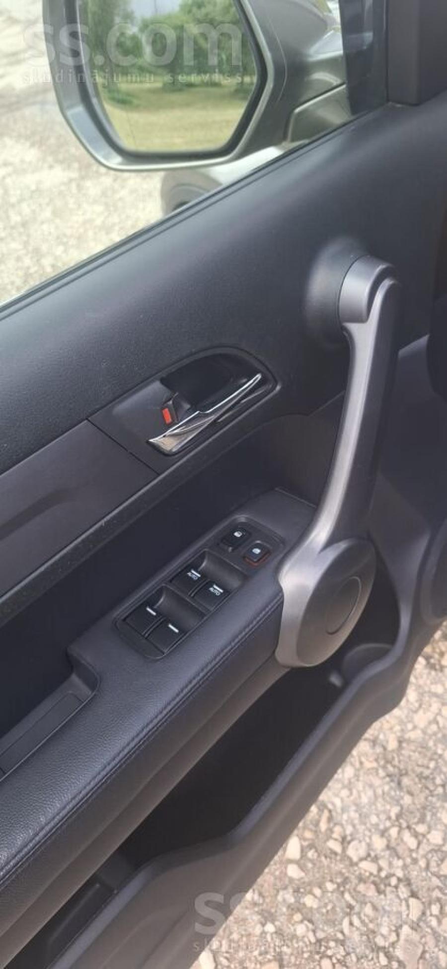 Brūns Honda CR-V 2008 Rīga, ar dzinēja tilpumu 2.00 L un nobraukumu 228 tūkst. km par 6800 €, foto 15 vietnē AUTOMOTO.COM.LV