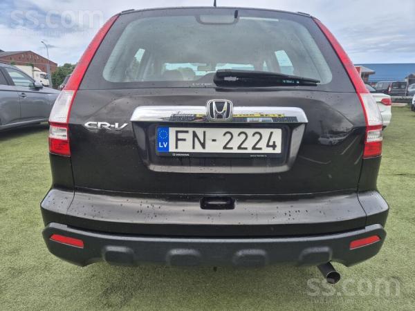 Brūns Honda CR-V 2008 Liepāja, ar dzinēja tilpumu 2.00 L un nobraukumu 175 tūkst. km par 5300 €, foto 6 vietnē AUTOMOTO.COM.LV