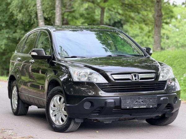 Brown Honda CR-V 2008 in Utena, with an engine capacity of 2.20 L and mileage of 367 thousand km for 3990 €, photo 3 on AUTOMOTO.COM.LV
