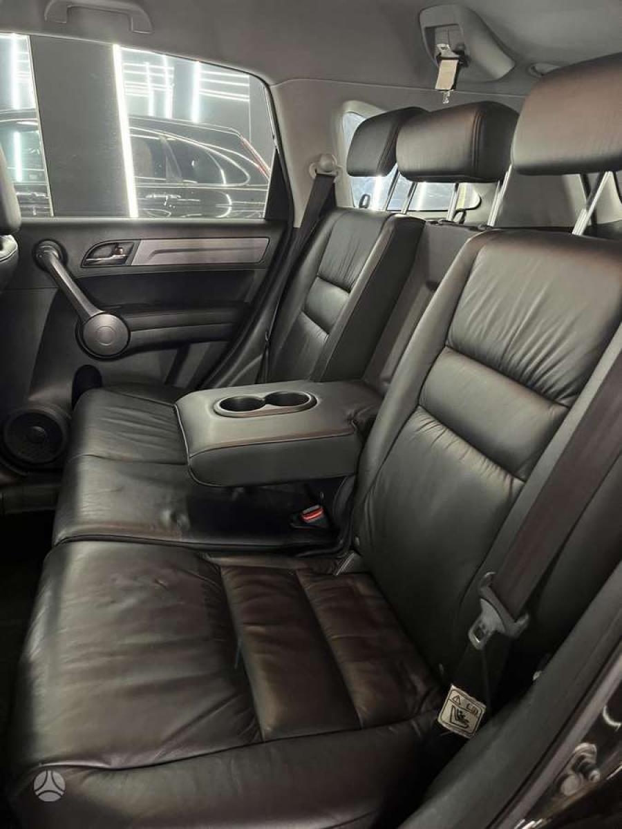 Brown Honda CR-V 2008 in Kaunas, with an engine capacity of 2.20 L and mileage of 225 thousand km for 5950 €, photo 21 on AUTOMOTO.COM.LV