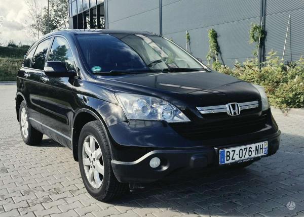 Brown Honda CR-V 2008 in Vilnius, with an engine capacity of 2.20 L and mileage of 223 thousand km for 5850 €, photo 1 on AUTOMOTO.COM.LV
