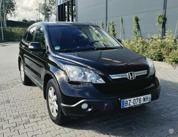 Brown Honda CR-V 2008 in Vilnius, with an engine capacity of 2.20 L and mileage of 223 thousand km for 5850 €, photo 2 on AUTOMOTO.COM.LV