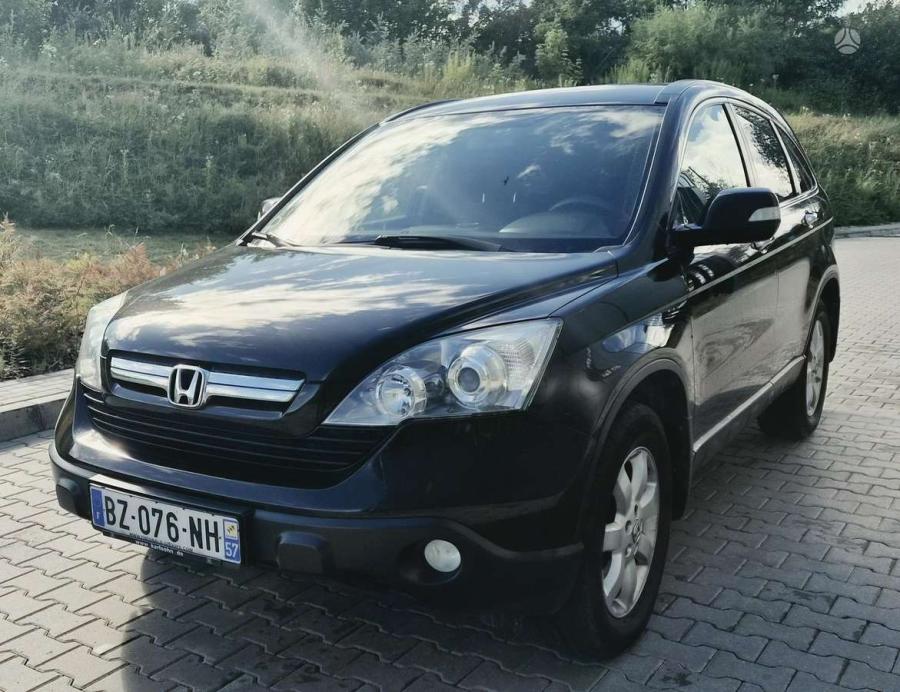 Brown Honda CR-V 2008 in Vilnius, with an engine capacity of 2.20 L and mileage of 223 thousand km for 5850 €, photo 6 on AUTOMOTO.COM.LV