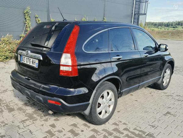Brown Honda CR-V 2008 in Vilnius, with an engine capacity of 2.20 L and mileage of 223 thousand km for 5850 €, photo 10 on AUTOMOTO.COM.LV
