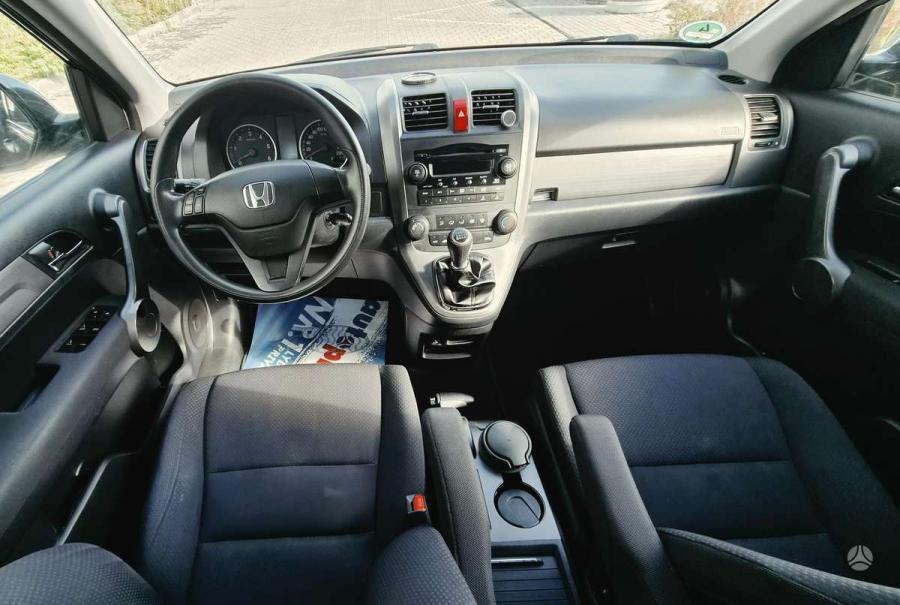 Brown Honda CR-V 2008 in Vilnius, with an engine capacity of 2.20 L and mileage of 223 thousand km for 5850 €, photo 17 on AUTOMOTO.COM.LV