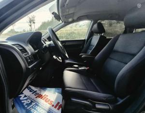 Brown Honda CR-V 2008 in Vilnius, with an engine capacity of 2.20 L and mileage of 223 thousand km for 5850 €, photo 19 on AUTOMOTO.COM.LV