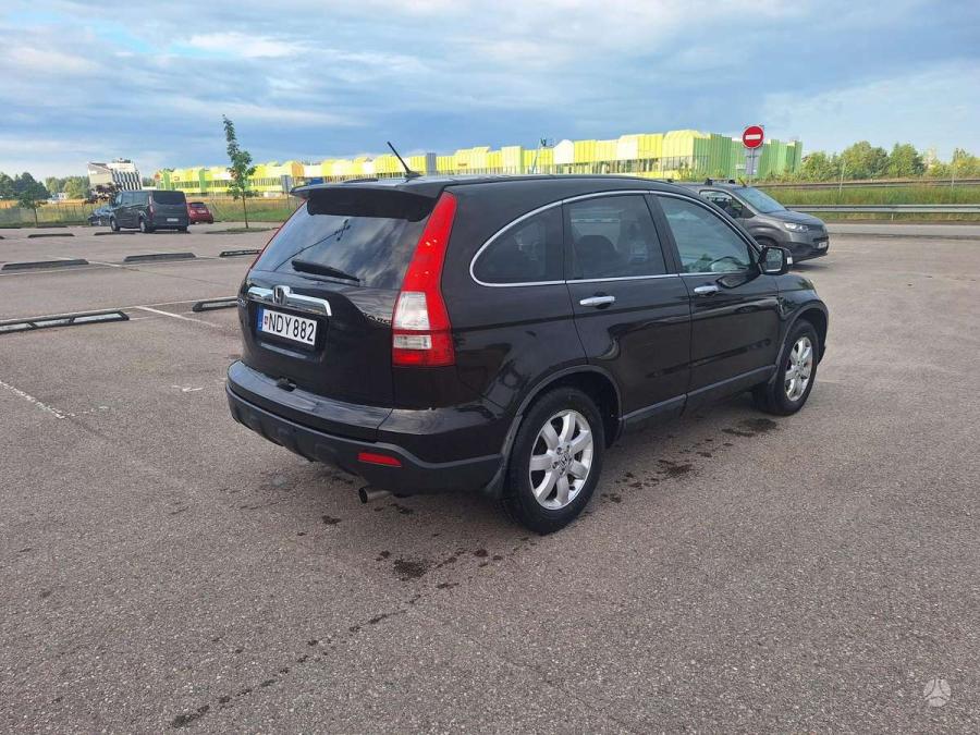 Brown Honda CR-V 2008 in Vilnius, with an engine capacity of 2.00 L and mileage of 256 thousand km for 3900 €, photo 7 on AUTOMOTO.COM.LV