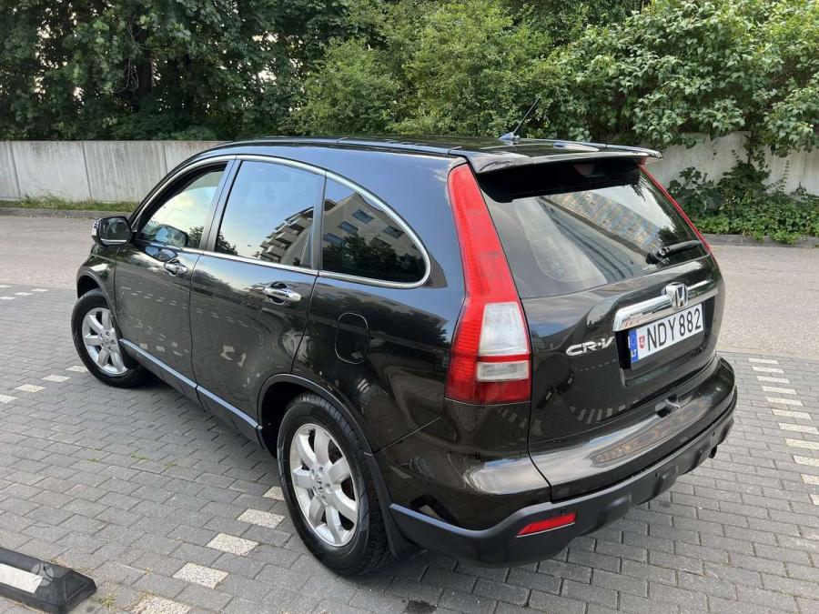 Brown Honda CR-V 2008 in Vilnius, with an engine capacity of 2.00 L and mileage of 256 thousand km for 4650 €, photo 8 on AUTOMOTO.COM.LV