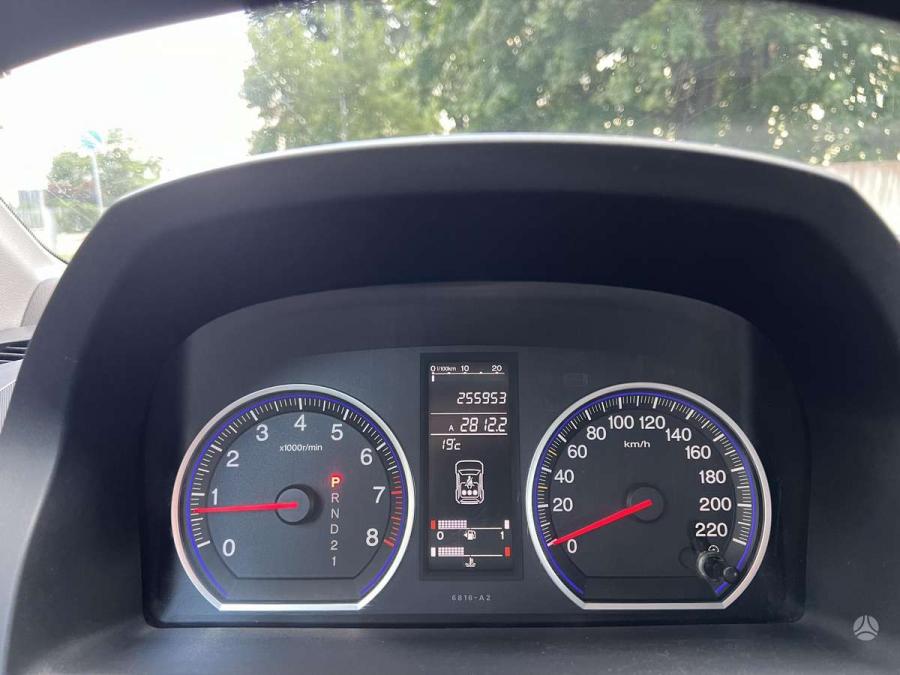 Brown Honda CR-V 2008 in Vilnius, with an engine capacity of 2.00 L and mileage of 256 thousand km for 4650 €, photo 31 on AUTOMOTO.COM.LV