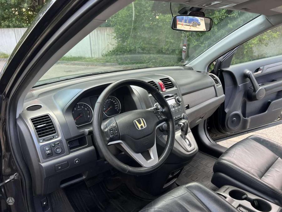 Brown Honda CR-V 2008 in Vilnius, with an engine capacity of 2.00 L and mileage of 256 thousand km for 4650 €, photo 42 on AUTOMOTO.COM.LV