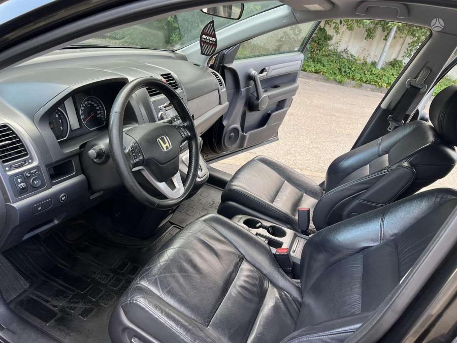 Brown Honda CR-V 2008 in Vilnius, with an engine capacity of 2.00 L and mileage of 256 thousand km for 4650 €, photo 43 on AUTOMOTO.COM.LV