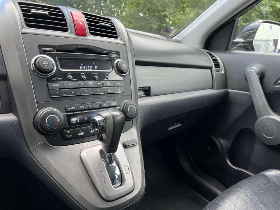 Brown Honda CR-V 2008 in Vilnius, with an engine capacity of 2.00 L and mileage of 256 thousand km for 4650 €, photo 30 on AUTOMOTO.COM.LV