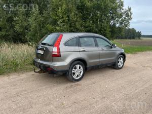 Brown Honda CR-V 2008 in Valmiera, with an engine capacity of 2.00 L and mileage of 368 thousand km for 3777 €, photo 4 on AUTOMOTO.COM.LV
