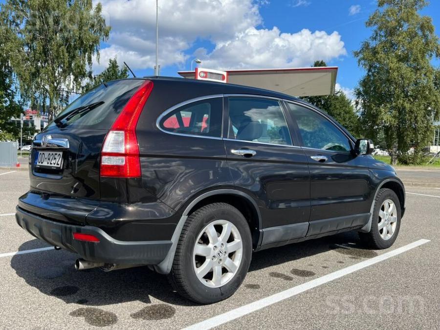 Brown Honda CR-V 2008 in Riga, with an engine capacity of 2.00 L and mileage of 207 thousand km for 4750 €, photo 4 on AUTOMOTO.COM.LV