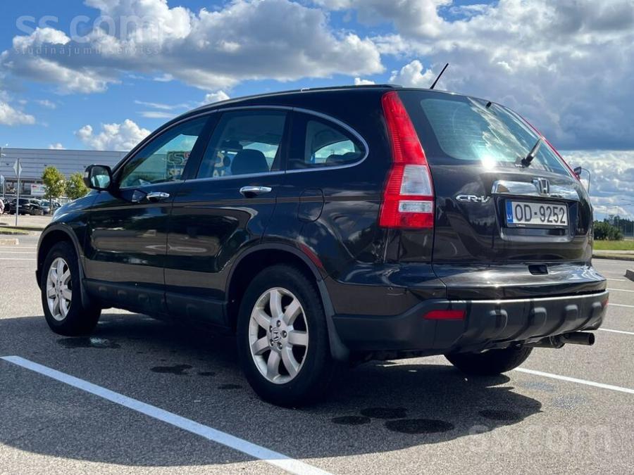 Brown Honda CR-V 2008 in Riga, with an engine capacity of 2.00 L and mileage of 207 thousand km for 4750 €, photo 5 on AUTOMOTO.COM.LV