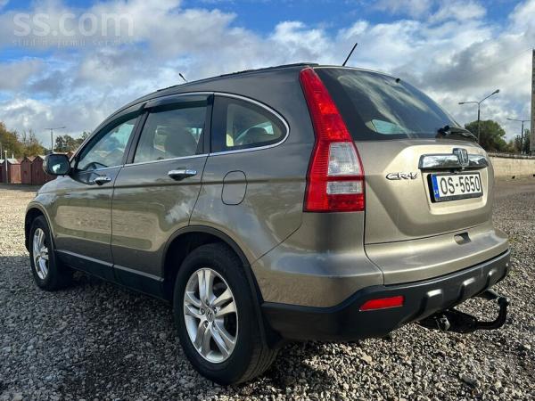 Brown Honda CR-V 2008 in Riga, with an engine capacity of 2.20 L and mileage of 369 thousand km for 3200 €, photo 6 on AUTOMOTO.COM.LV