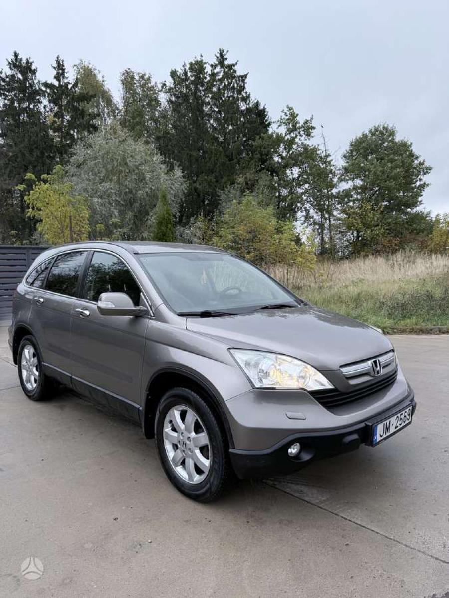 Brown Honda CR-V 2008 in Kaunas, with an engine capacity of 2.00 L and mileage of 251 thousand km for 4400 €, photo 1 on AUTOMOTO.COM.LV