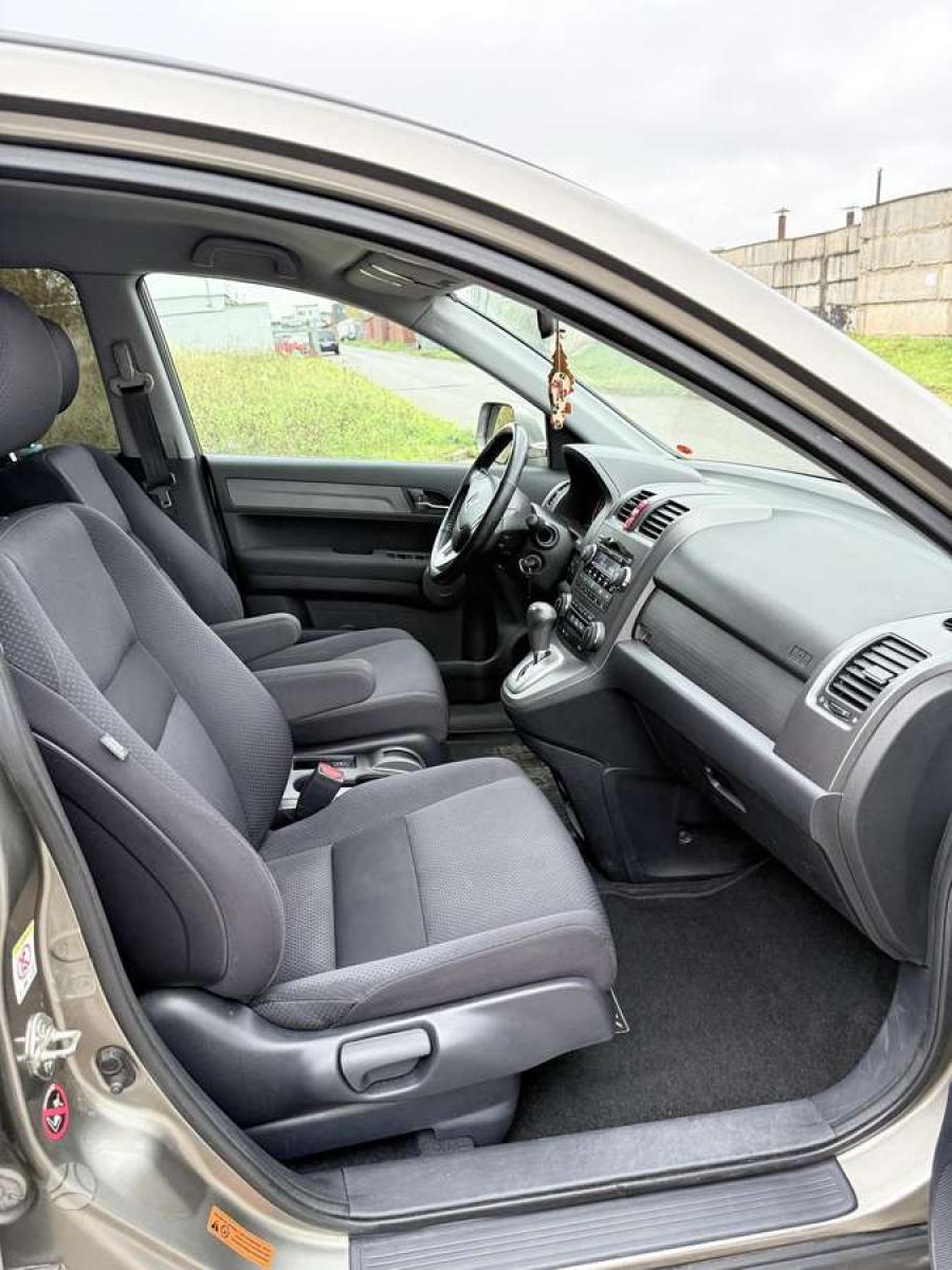 Brown Honda CR-V 2008 in Kaunas, with an engine capacity of 2.00 L and mileage of 251 thousand km for 4400 €, photo 18 on AUTOMOTO.COM.LV