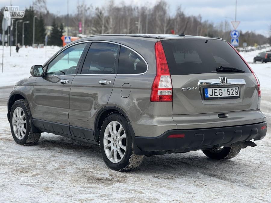 Brūns Honda CR-V 2009 Kaišiadorys, ar dzinēja tilpumu 2.20 L un nobraukumu 350 tūkst. km par 3800 €, foto 5 vietnē AUTOMOTO.COM.LV