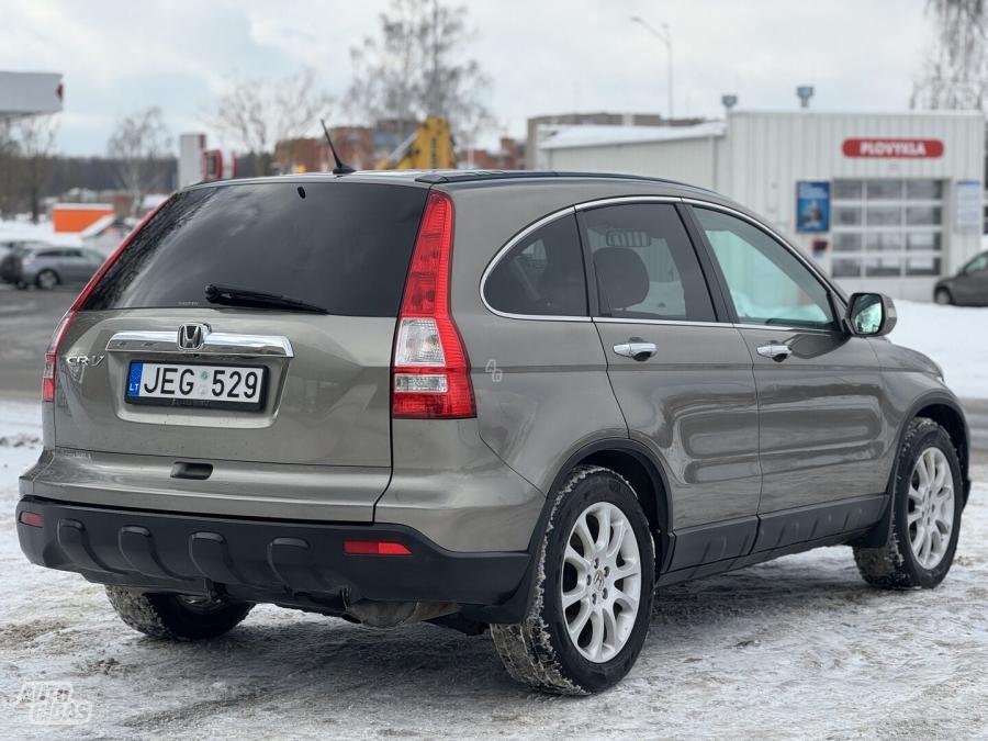 Brūns Honda CR-V 2009 Kaišiadorys, ar dzinēja tilpumu 2.20 L un nobraukumu 350 tūkst. km par 3800 €, foto 7 vietnē AUTOMOTO.COM.LV