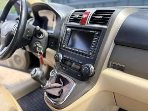 Brown Honda CR-V 2009 in Klaipeda, with an engine capacity of 2.20 L and mileage of 273 thousand km for 4900 €, photo 23 on AUTOMOTO.COM.LV