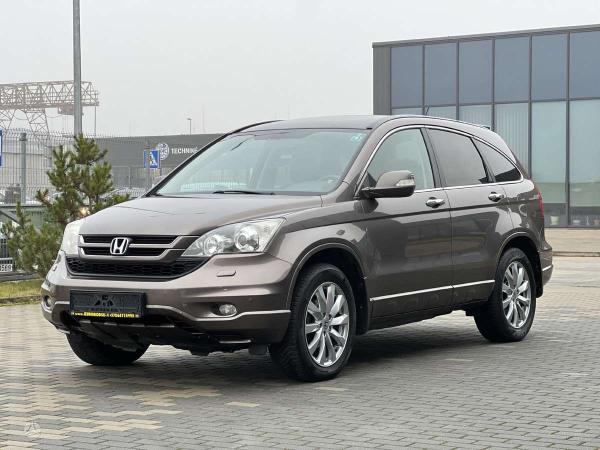 Brūns Honda CR-V 2010 Šauļi, ar dzinēja tilpumu 2.00 L un nobraukumu 153 tūkst. km par 7700 €, foto 3 vietnē AUTOMOTO.COM.LV