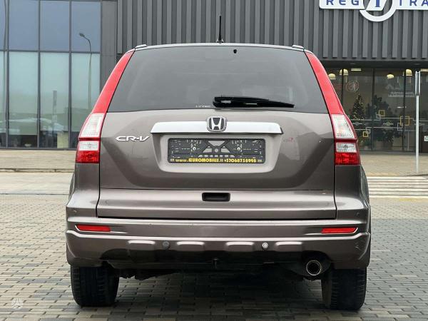 Brūns Honda CR-V 2010 Šauļi, ar dzinēja tilpumu 2.00 L un nobraukumu 153 tūkst. km par 7700 €, foto 7 vietnē AUTOMOTO.COM.LV