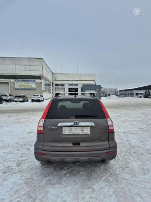 Brūns Honda CR-V 2010 Panevēža, ar dzinēja tilpumu 2.20 L un nobraukumu 280 tūkst. km par 6100 €, foto 6 vietnē AUTOMOTO.COM.LV