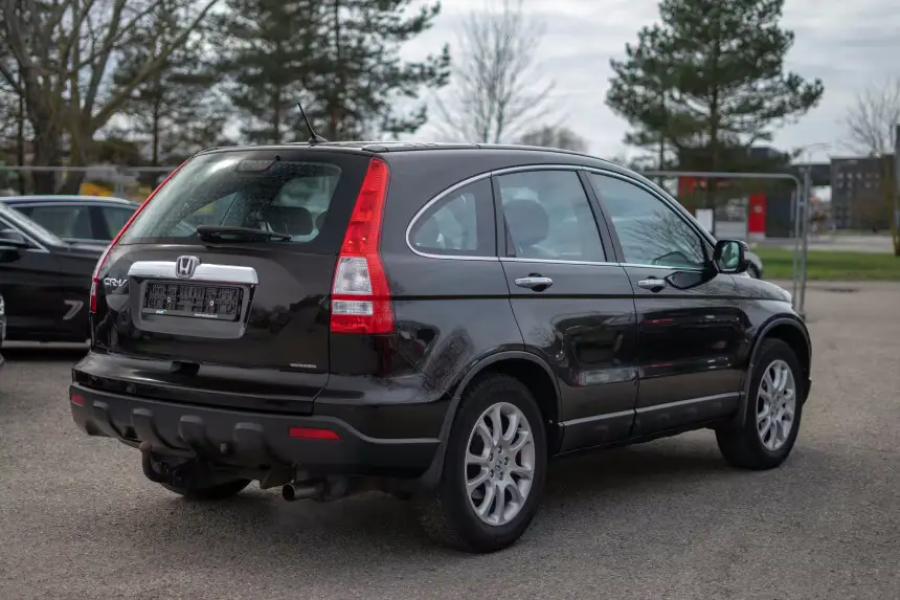 Brūns Honda CR-V 2010 Liepāja, ar dzinēja tilpumu 2.40 L un nobraukumu 208 tūkst. km par 10250 €, foto 5 vietnē AUTOMOTO.COM.LV