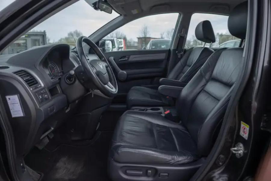 Brūns Honda CR-V 2010 Liepāja, ar dzinēja tilpumu 2.40 L un nobraukumu 208 tūkst. km par 10250 €, foto 8 vietnē AUTOMOTO.COM.LV