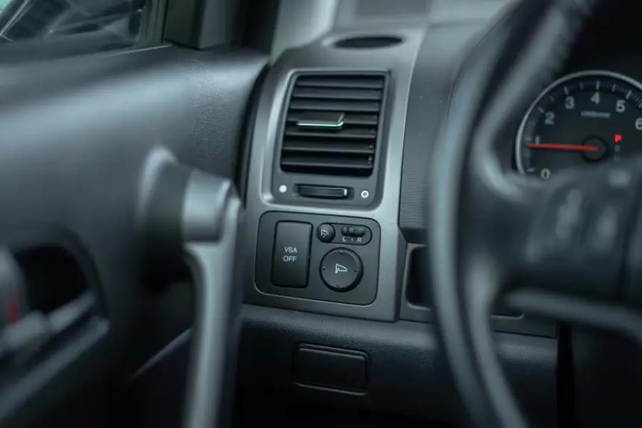 Brūns Honda CR-V 2010 Liepāja, ar dzinēja tilpumu 2.40 L un nobraukumu 208 tūkst. km par 10250 €, foto 17 vietnē AUTOMOTO.COM.LV