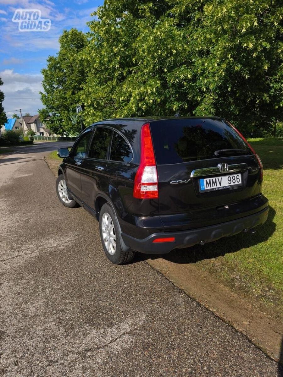 Brown Honda CR-V 2010 in Utena, with an engine capacity of 2.20 L and mileage of 341 thousand km for 5800 €, photo 3 on AUTOMOTO.COM.LV