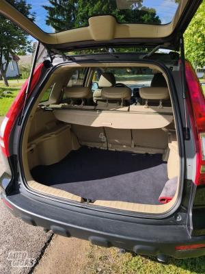 Brown Honda CR-V 2010 in Utena, with an engine capacity of 2.20 L and mileage of 341 thousand km for 5800 €, photo 6 on AUTOMOTO.COM.LV