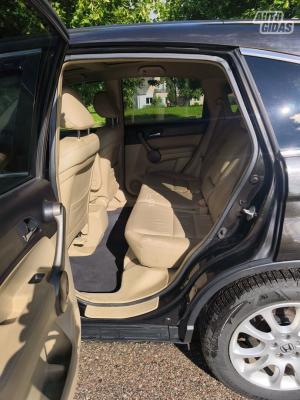 Brown Honda CR-V 2010 in Utena, with an engine capacity of 2.20 L and mileage of 341 thousand km for 5800 €, photo 9 on AUTOMOTO.COM.LV